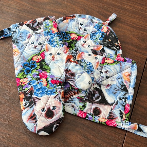Kitchen | Handmade Set Of 3 Cat Oven Mitts | Poshmark